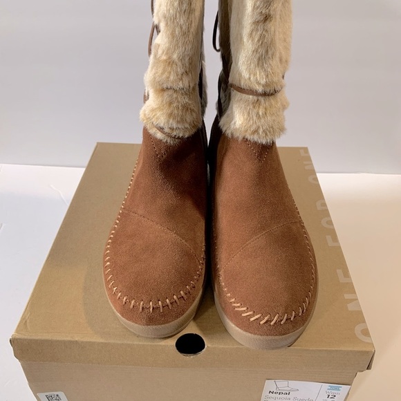 Toms | Shoes | Brown Toms Nepal Faux Fur Boot Size 2 | Poshmark